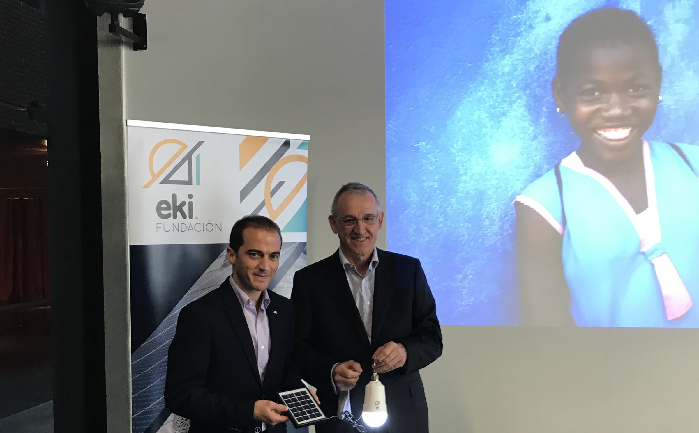 La Fundación EKI y el EVE llevan la solar a escuelas y hospitales en ...