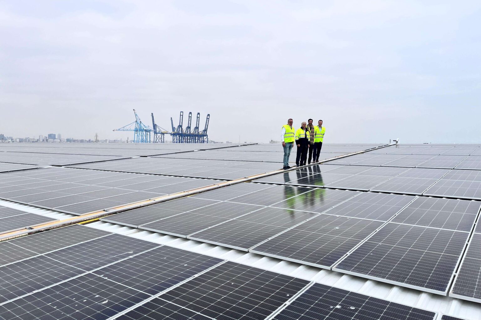 Nueva planta fotovoltaica de 5,8 MWp para el Puerto de Valencia – pv ...