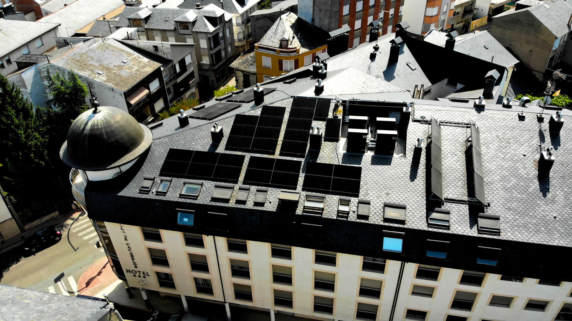 La instalación del día: un autoconsumo fotovoltaico de 20,2 kWp para un ...